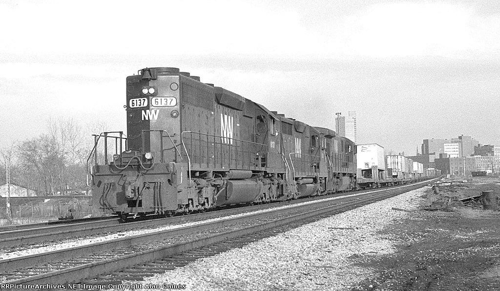 N&W SD-40-2 6137